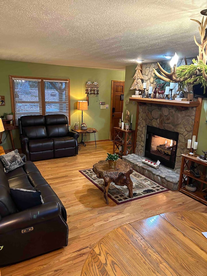 Room At Slopes In Blowing Rock With Two Twin Beds - Boone, NC