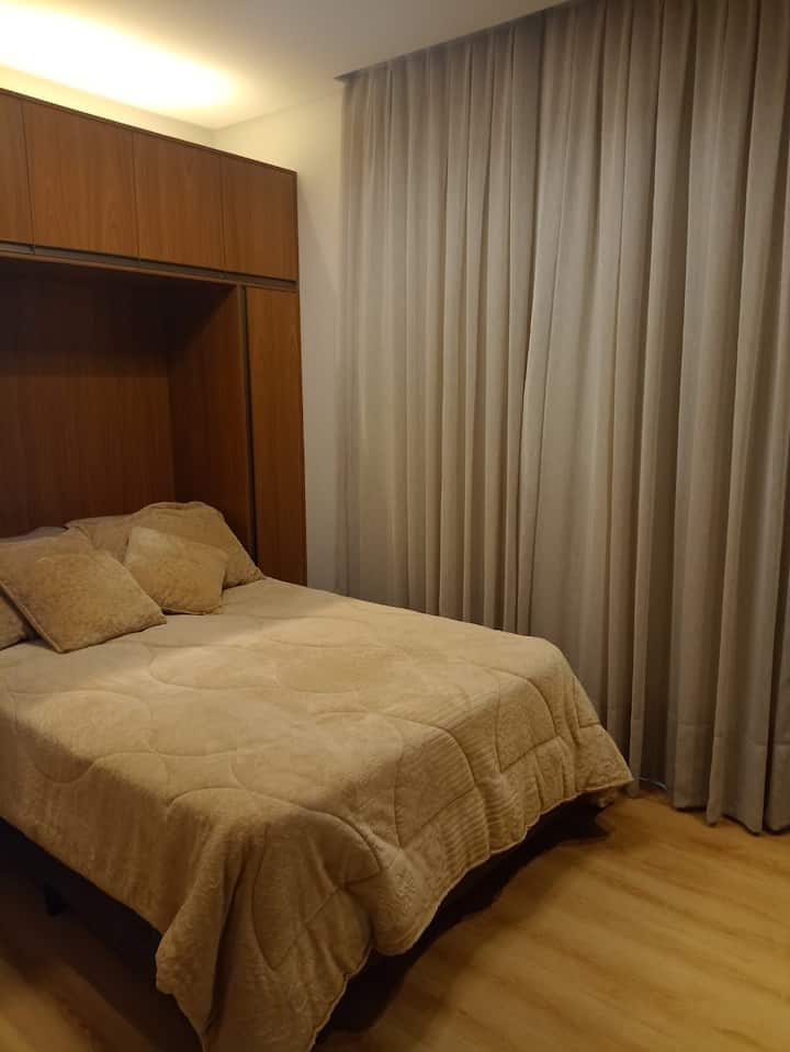 Quarto Com Banheiro No Centro De Itapema - Itapema