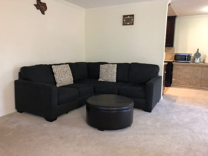 Nice 2/1 In Quite & Green Location - 森尼韋爾