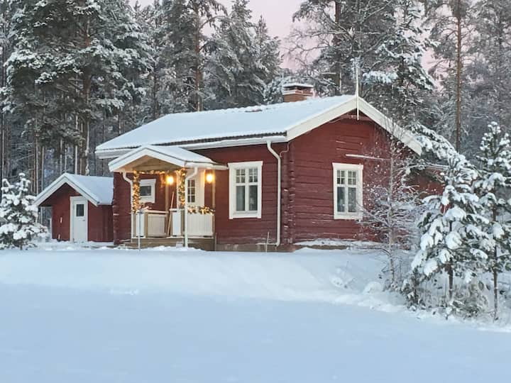 Timrad Bagarstuga, Umeå Tavelsjö Heleneborgs Gård - Vindeln