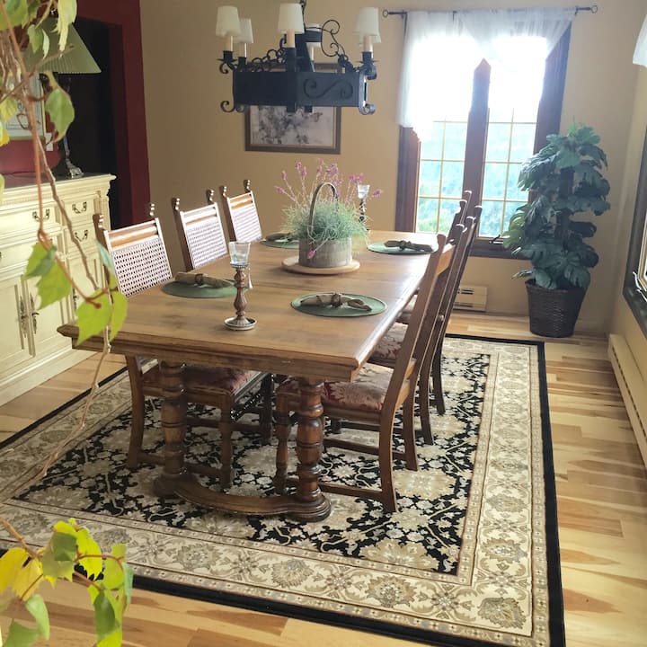 Charming Group B&b In Evergreen Co - Evergreen, CO