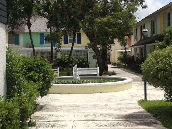 Harbor Mews Waterfront Property - Nassau