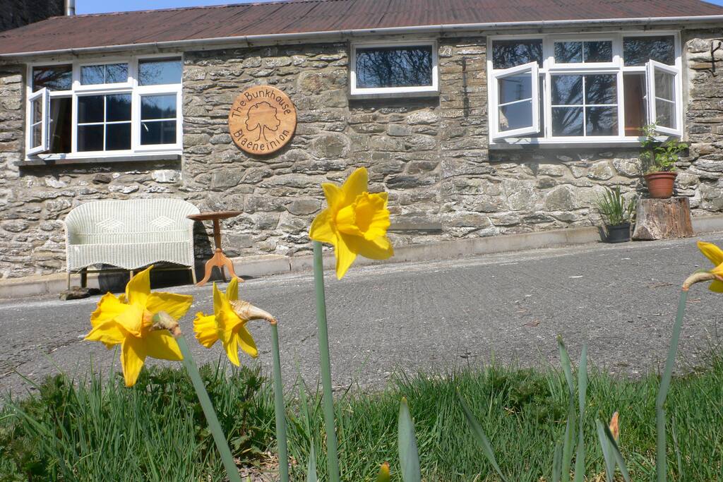 Rustic Cosy Stone Cottage/bunkhouse in Furnace, United Kingdom