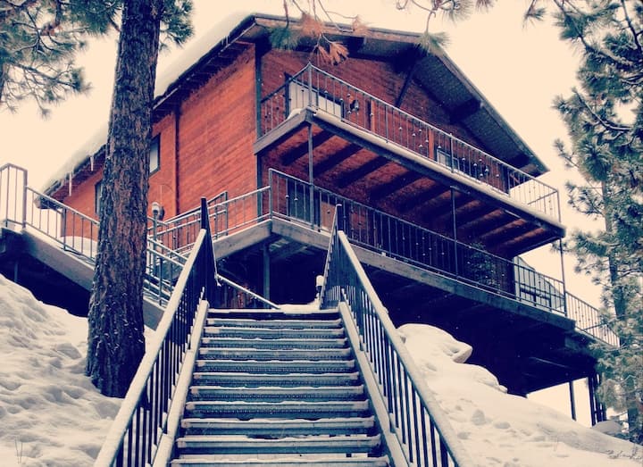 Stairway To Heaven W/mountain Views - South Lake Tahoe, CA