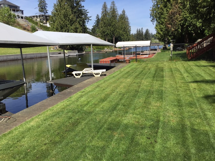 Lake Tapps Lake House - Puyallup, WA