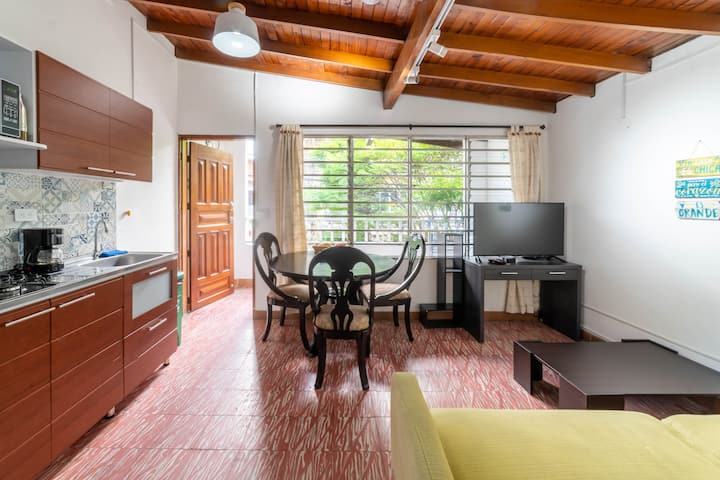 Apartment · Manila, Poblado · Balcony · A/c · Wifi - Medellin, Antioquia, Colombia