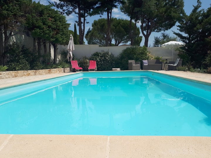 Villa 4 Chambres Avec Piscine - Velaux