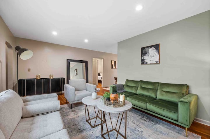 1 King, 3 Queens | Close To Airport & Downtown - Salt Lake City