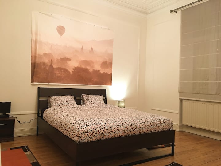 Fine Stucco Art Bedroom In Limpertsberg - Luxembourg