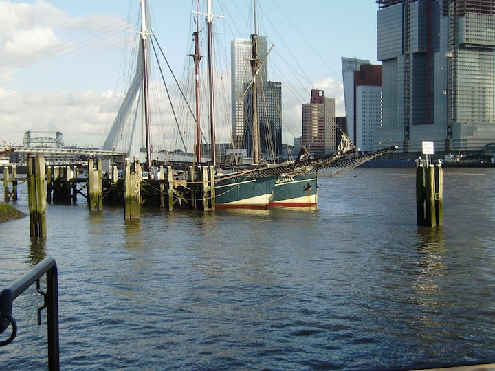 Groepsverhuur Luciana En/of Catherina Te Rotterdam - 鹿特丹