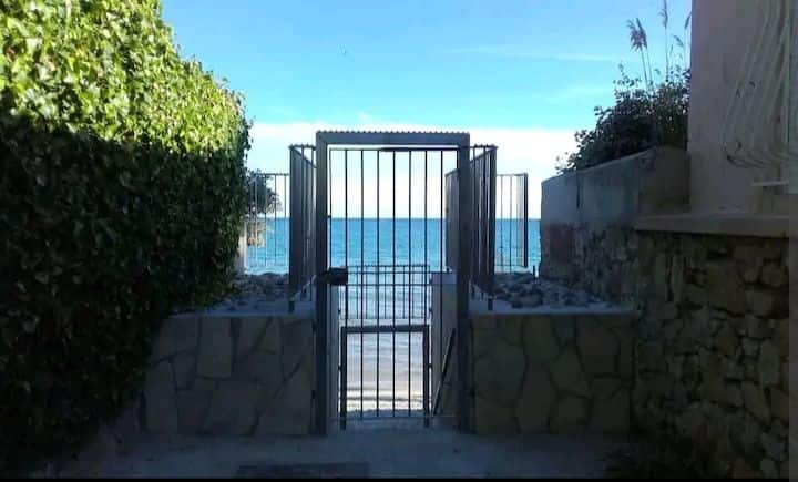 Studio Les Pieds Dans L'eau Au ❤ Des Sablettes +🚙 - La Seyne-sur-Mer