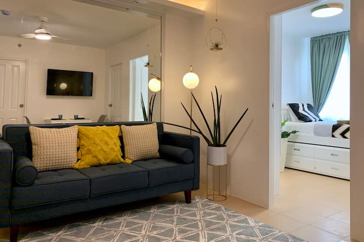 New And Stylish 2br Condo Unit @ Marina Spatial - Dumaguete