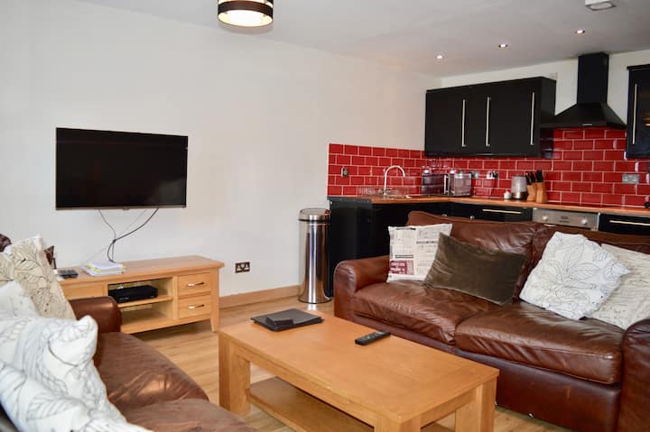 Comfortable 2bd Apartment In Manchester Centre - Salford