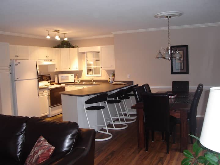 Luxurious Condo At Big White
"Plaza On The Ridge" - Big White Ski Resort, BC