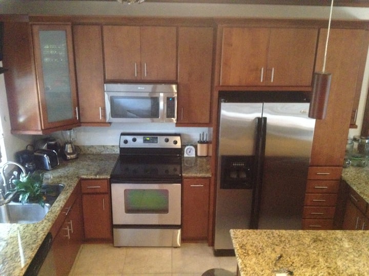 Luxurious/modern Cable Beach Villa - Nassau