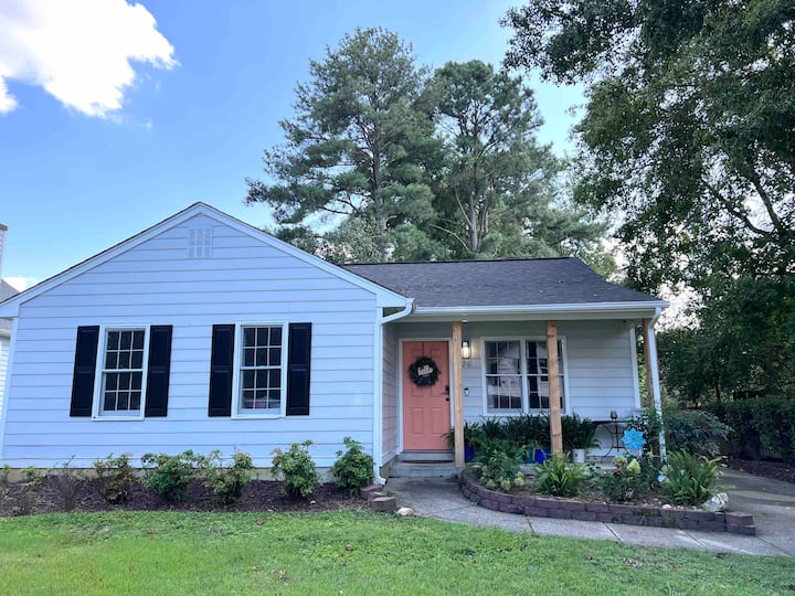 Walk In Downtown! Lovely Cary Home With Backyard! - Cary, NC