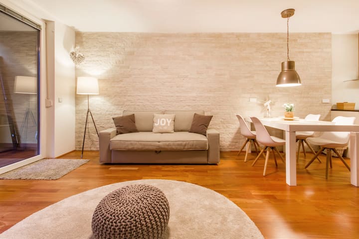 New City Center Apartment - Liubliana