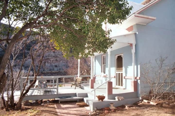 Casa Antigua...steps To Main Street - Bisbee, AZ