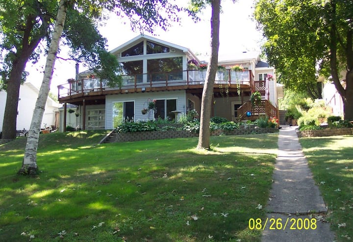 Comfortable Lakeview Living Space. A Fairmont Gem. - Fairmont, MN