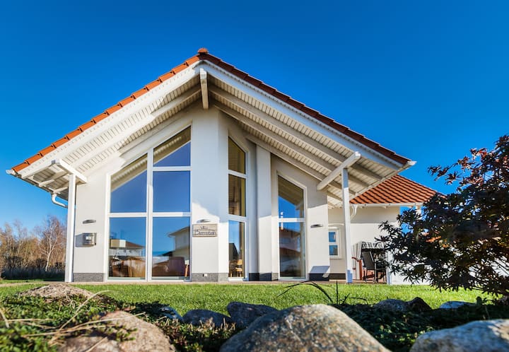 Villa Bernstein, Rügen: Entspannung Pur Am Bodden - Schaprode