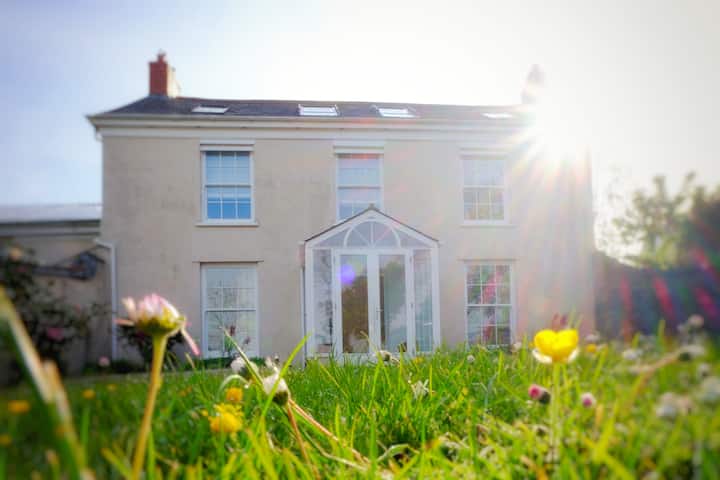 Hills-gericht. Schlafmöglichkeiten Für 11. Würde 2-3 Familien Passen. Braunton. Einen Atemberaubenden Blick - Croyde