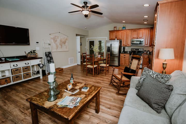 Chauga River - The Guest House  - Private - Secluded - Lake Hartwell