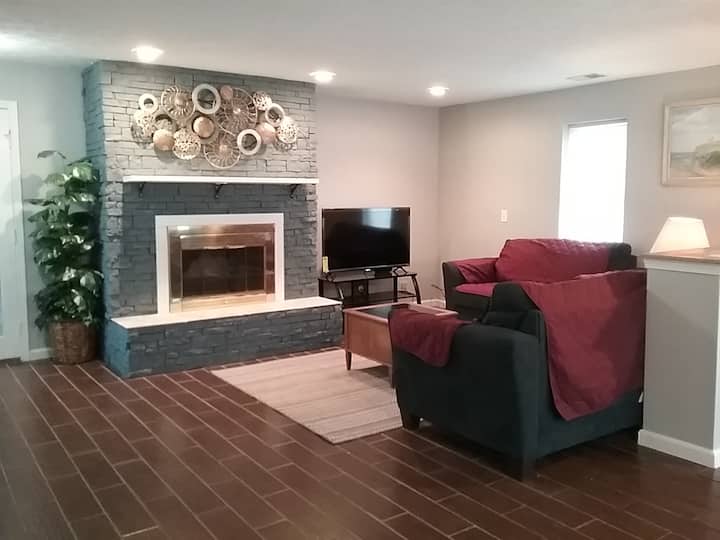 Adorable East Evansville Nwbr - 伊凡斯維爾