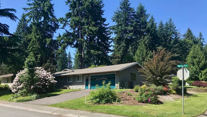 Quiet Safe House Minutes From Bustling Cities - Kirkland, WA