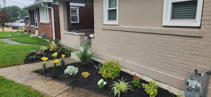 Great Highlands Monthly Bungalow! - Louisville, KY