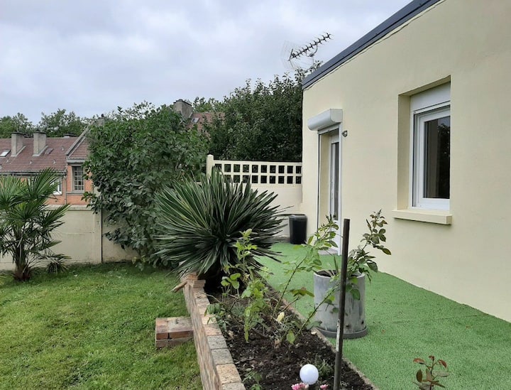 Maison Avec Jardin Clos Et Terrasse 4 Personnes - Normandie