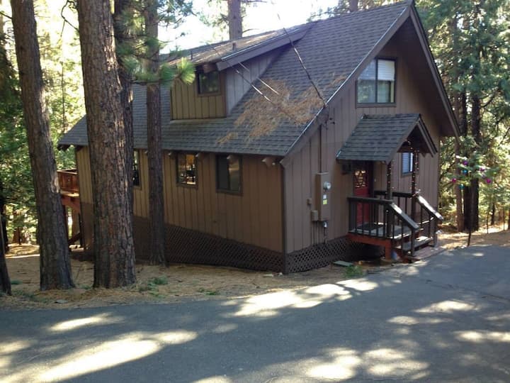 Rustic Retreat In Arnold - Arnold, CA