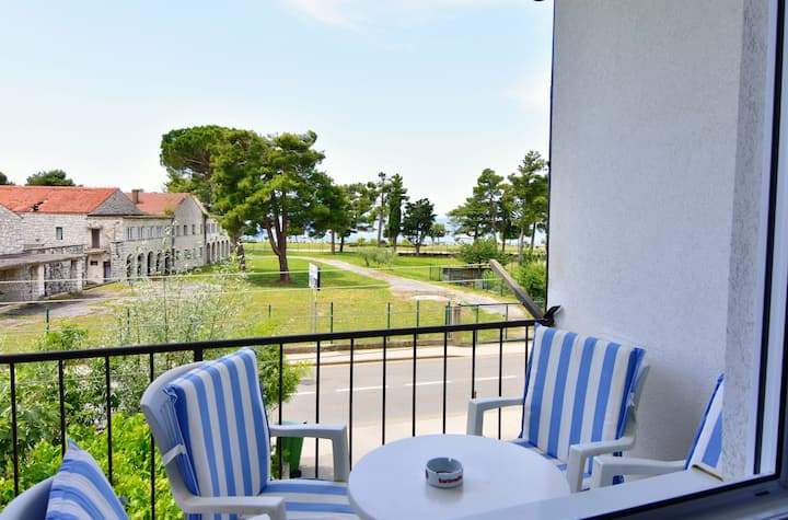 Large Apartment Near The Center Lino 2 Sea View - Umag