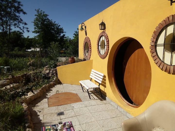 Alquiler De Casa Estilo Hobbit De Molinari - Cosquín