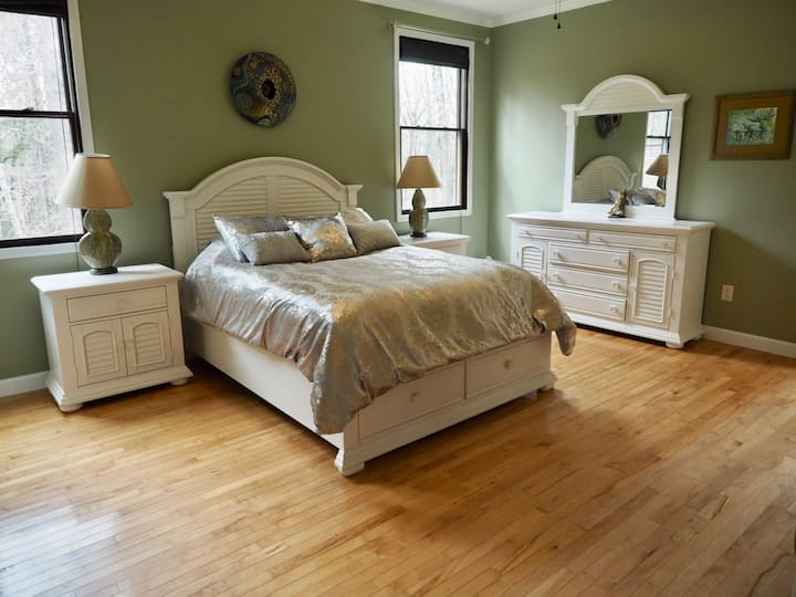 Restorative Retreat Stay - Seaforth, Pittsboro