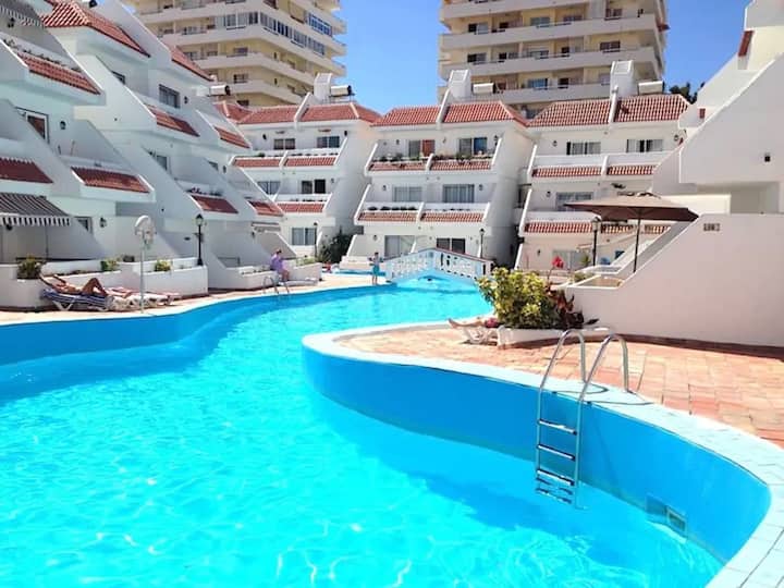 Central Location, Pool View, Sunny, Quiet. - Los Cristianos