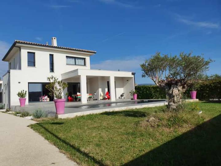 Villa  De Charme Avec Piscine - Aniane