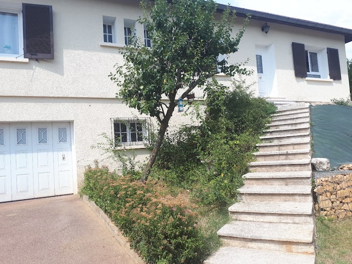 Maison Familiale Au Calme Avec Piscine-proche Lyon - Chaponost
