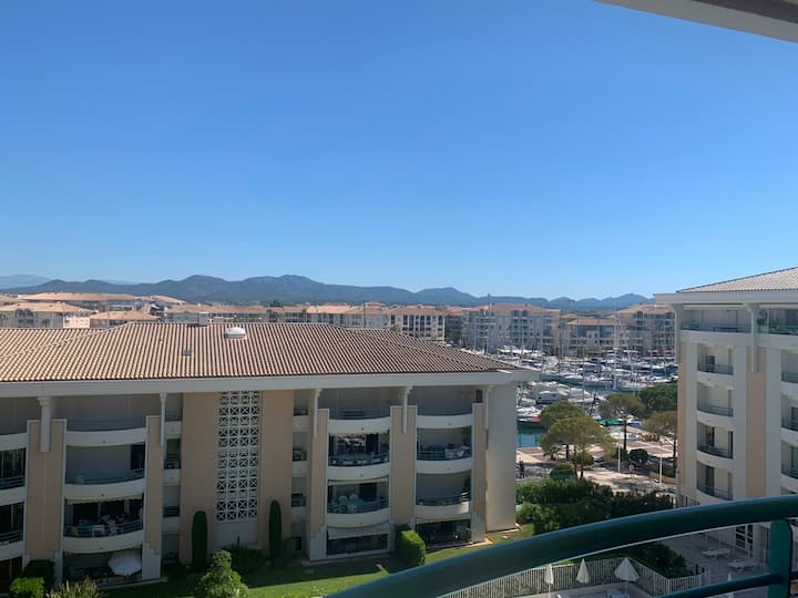 Magnifique F2 Port Frejus Dernier éTage+garage - Les Issambres