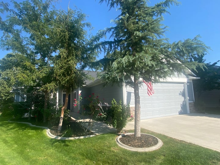 Updated 3-br Home By Boise River Greenbelt - Boise, ID