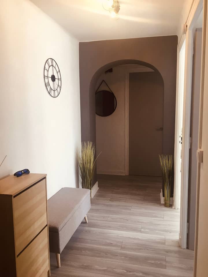 Joli T2 Rénové ! Proche Lac Et Centre Ville - Annecy