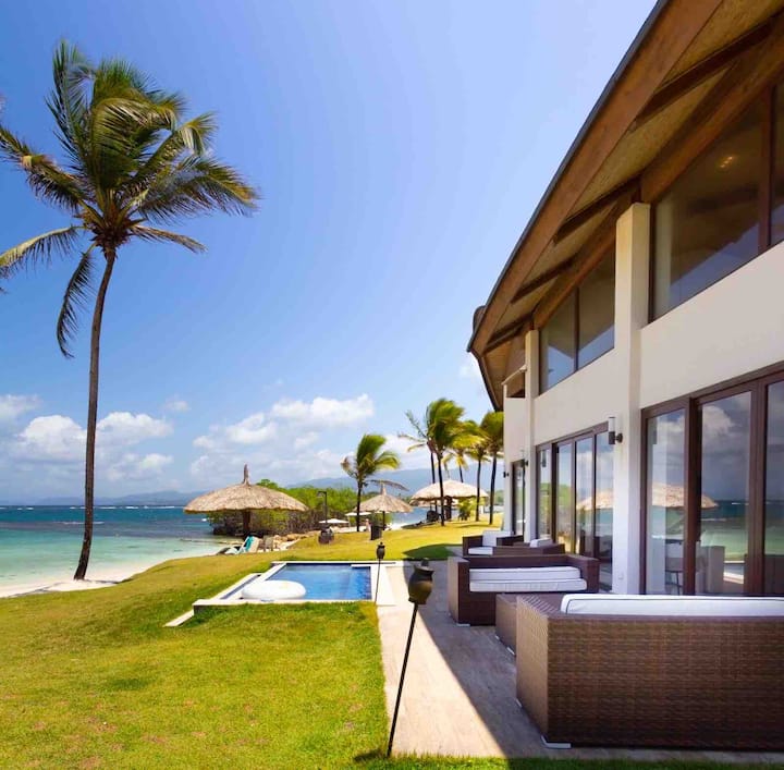 Beach Front House / Villa Primera Linea - Panama