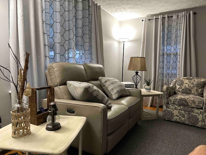 Charming One Bedroom With Lanai! - Rocky Gap State Park, Flintstone