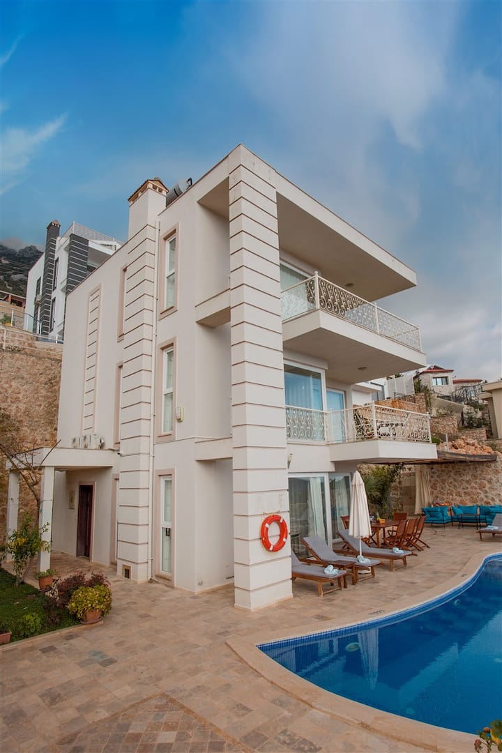 Villa Göktepe Kiralık Yazlık Villa 8 Kişilik - Kalkan