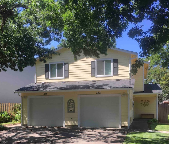 Hydrangea House. Sweet- Quiet & Clean 30+day Stays - Salem, OR