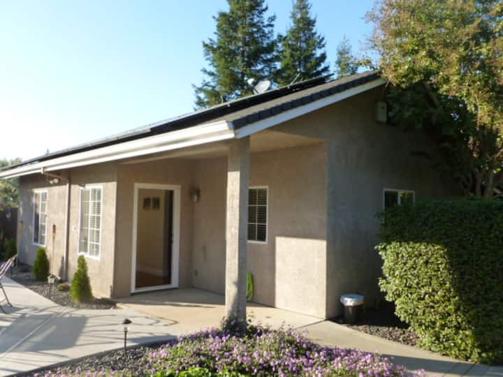 Large Private Guest House For Rent - Chico, CA
