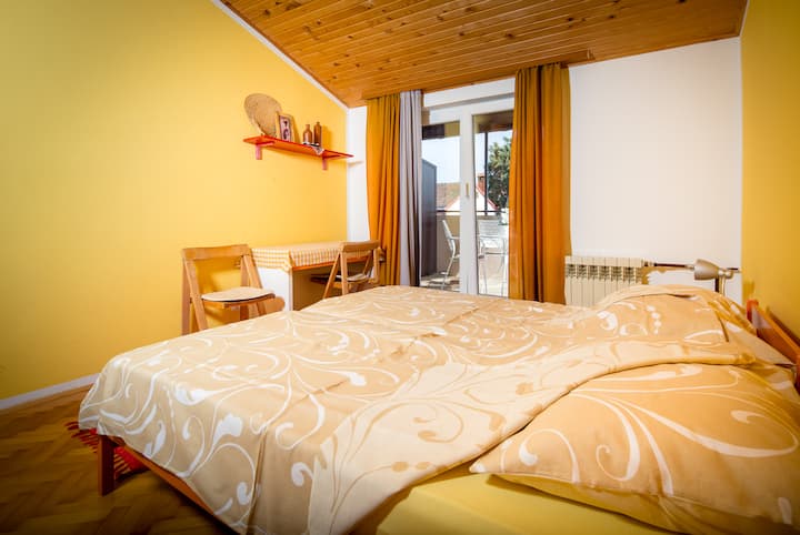Orange Apartment @ Cocaletto - Bale