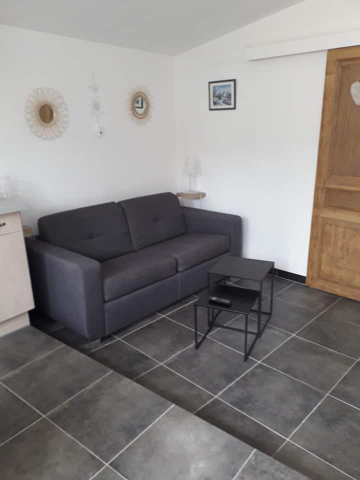 Studio Indépendant Avec Terrasse Et  Accès Piscine - Draguignan