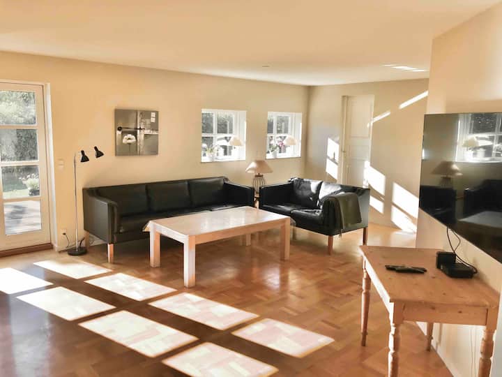 Dejlig Sommerhus Tæt På København. - Denmark