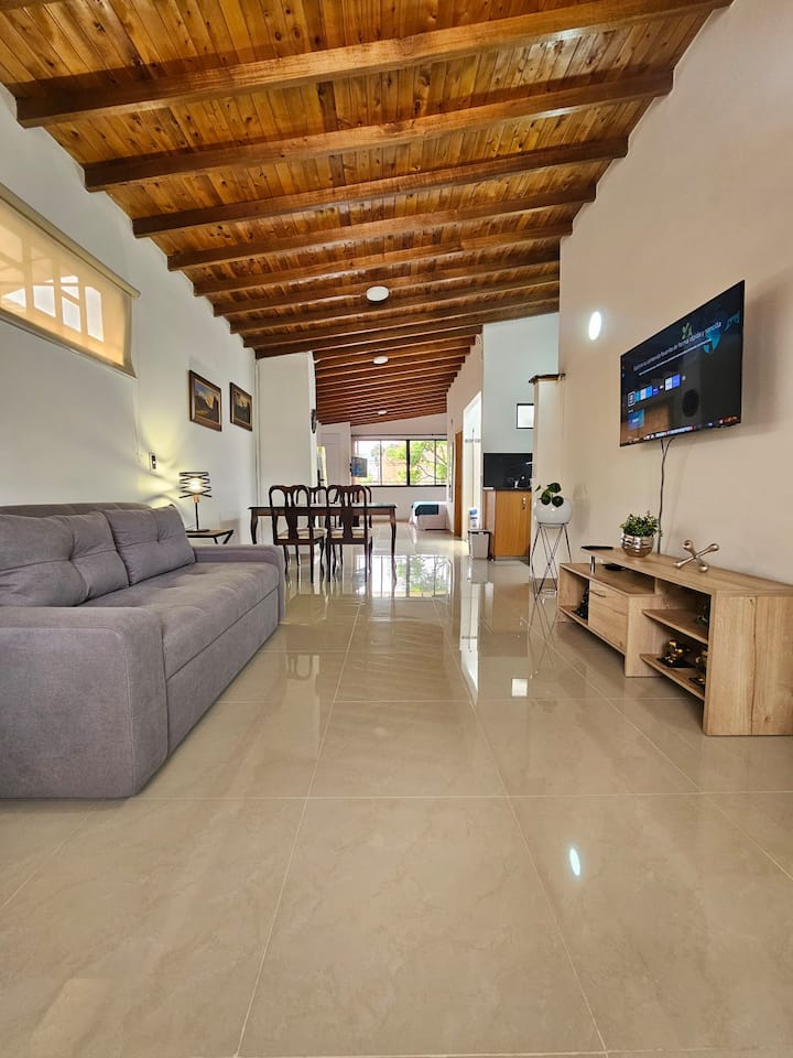 Acogedor Y Cómodo Apartaestudio - Medellín