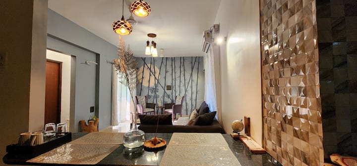 Grey Mosaic-1bhk/beach-1km/garden Balcony/cozy - Goa